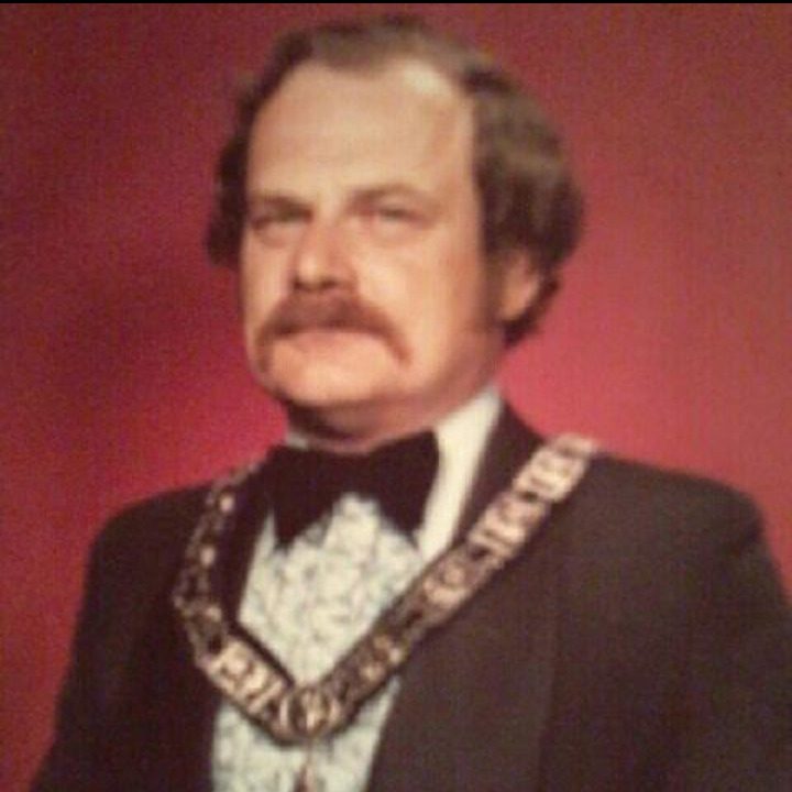 Gerald Bowser | Fenton and Hennessey